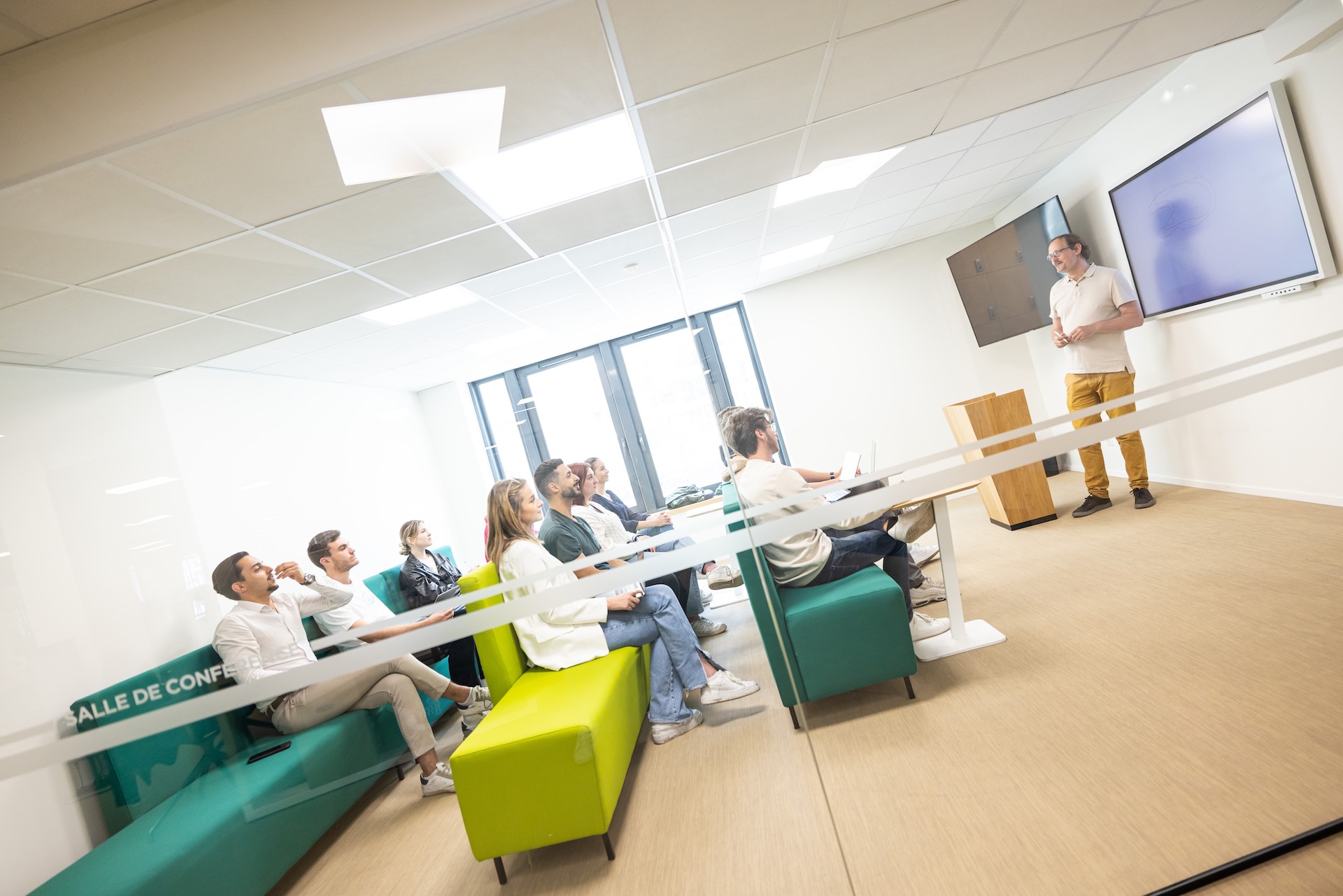Salle de conférence 2023 - Campus Saint Marc